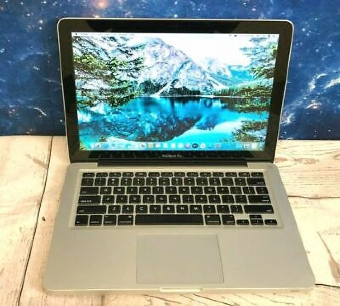 Apple Macbook Pro 13" Laptop | i5 Dual Core 8GB RAM + 500GB HD | 2 YR ...