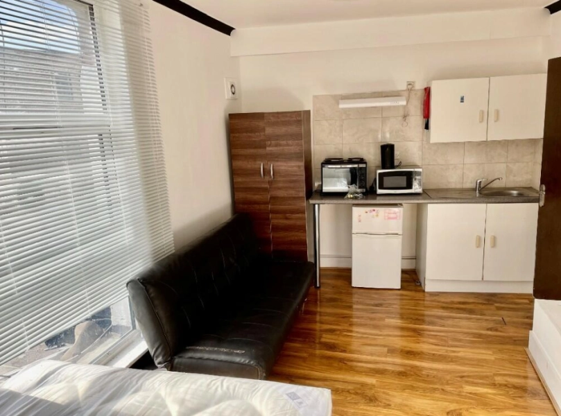 Single Bedroom Flat share, Hammersmith, HA0